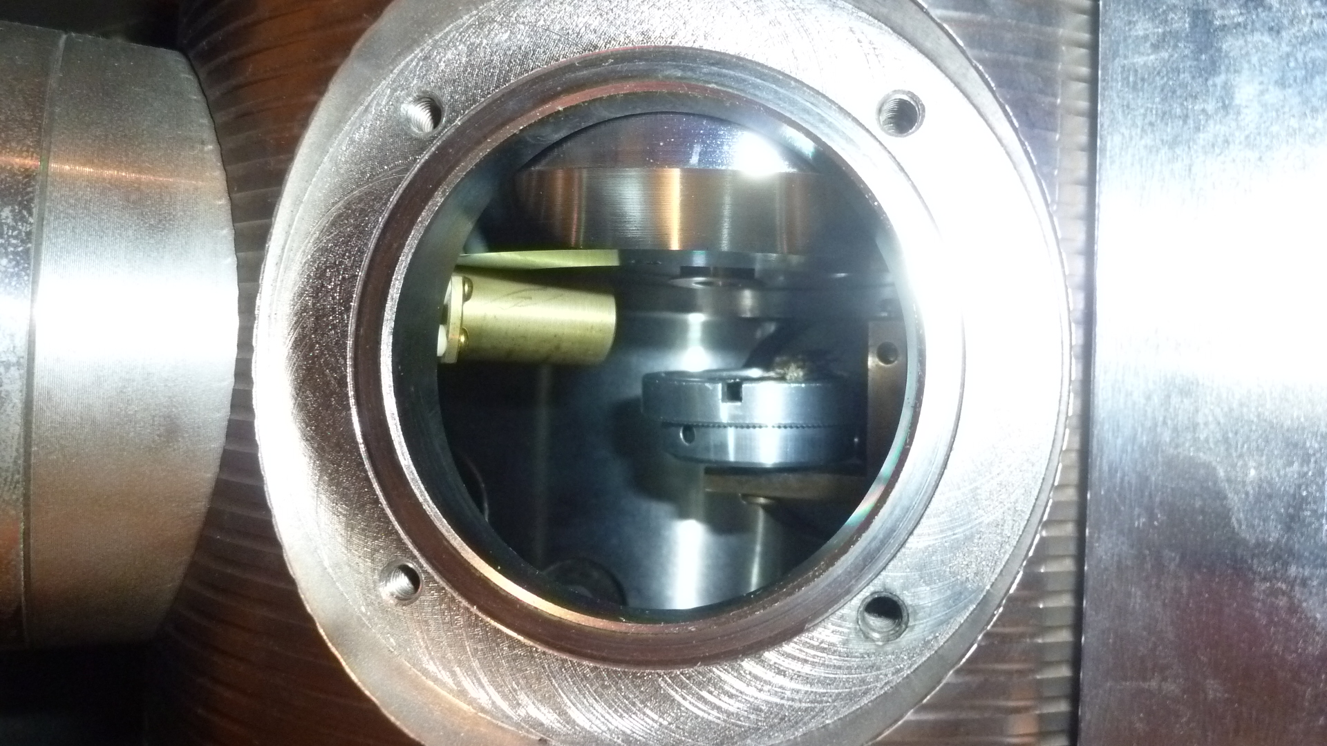 SEM Chamber-scope: adding a camera inside SEM chamber. – Need for Science